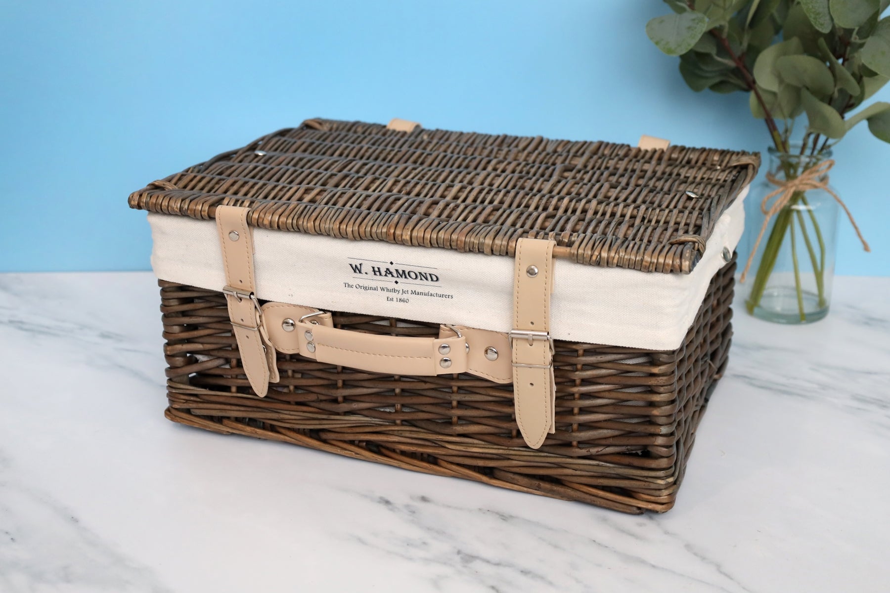 The Medium Bespoke Hamper S283 | W Hamond Fine Jewellery