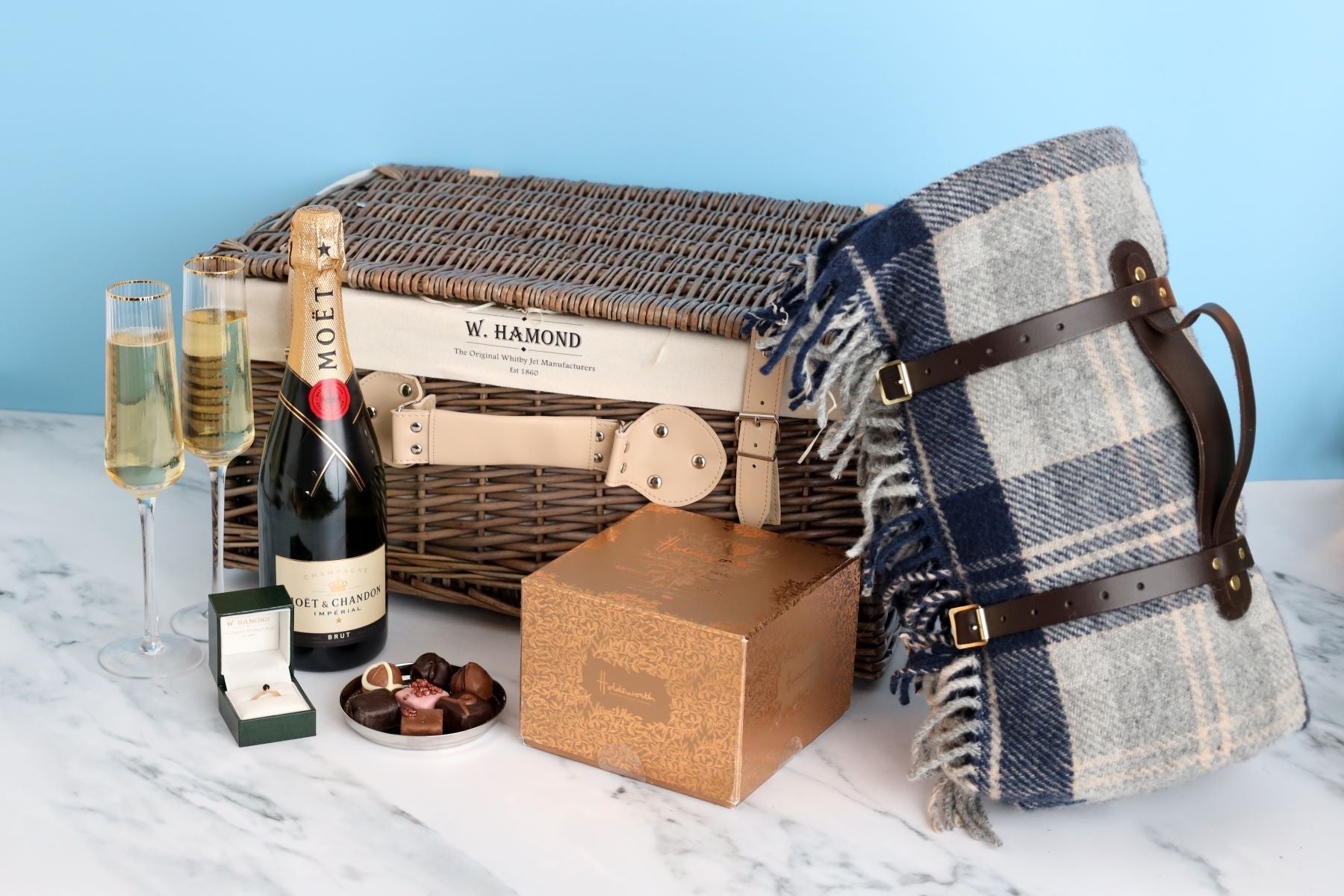 The Champagne Chocolate Proposal Picnic Hamper S277 | W Hamond Fine ...